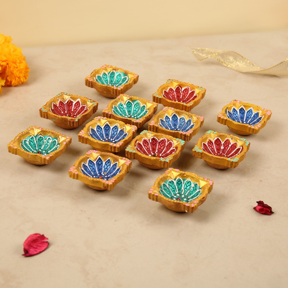Square Shaped Floral Design Diya Set (Multicolour) by DiaCraft Price ...