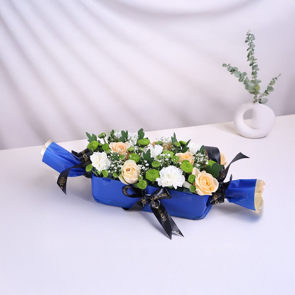 FlowerAura Toffee Arrangement Bouquet with Daisy, Carnations & Roses ...