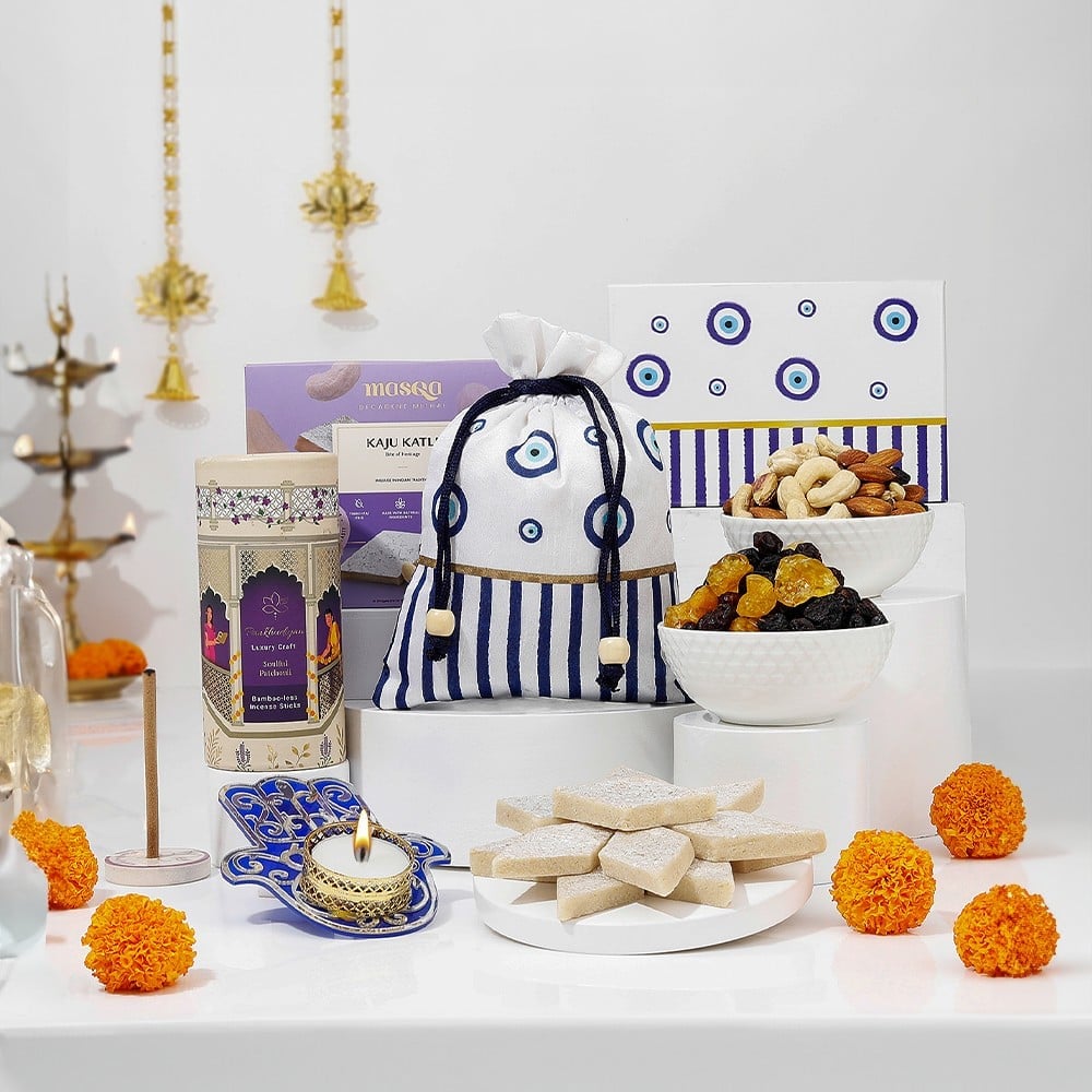 IGP Divine Dry Fruits Gift Pack Price - Buy Online at Best Price in India