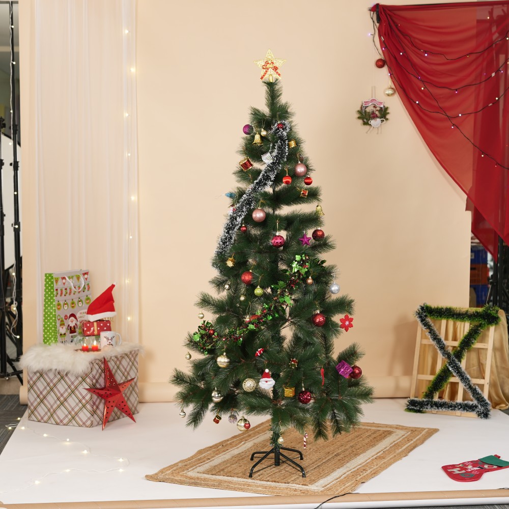 Christmas Tree without Ornaments (6 ft) - Toyshine Price - Buy Online ...