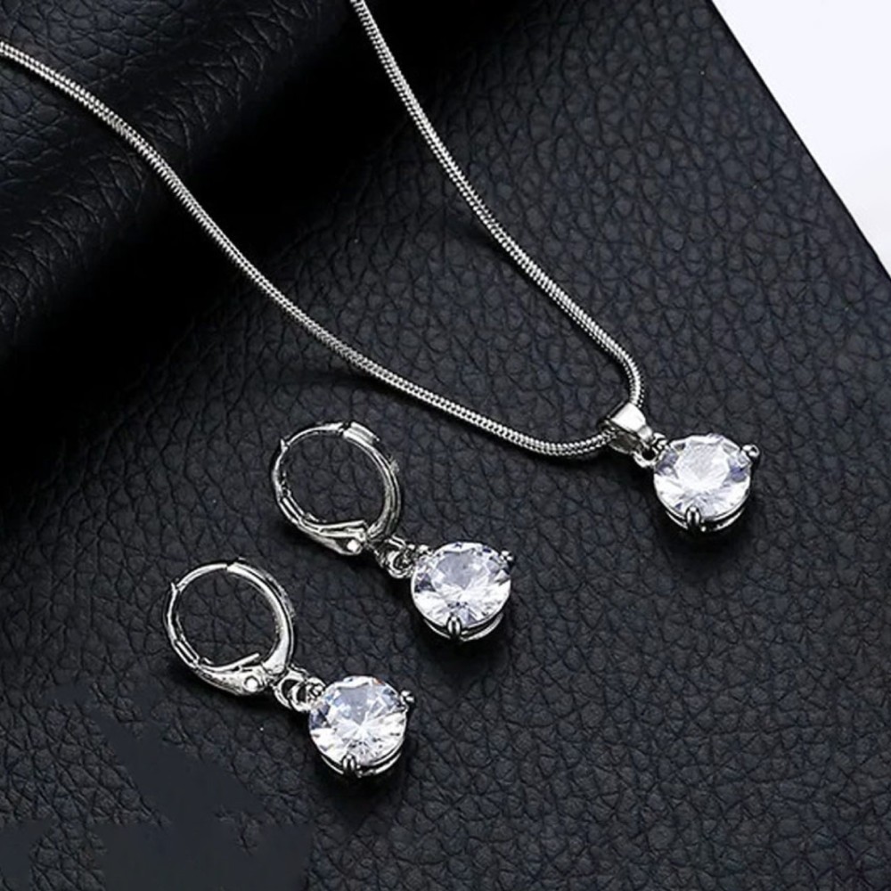 Designs & You Cubic Zirconia Studded Solitaire Contemporary Jewellery ...