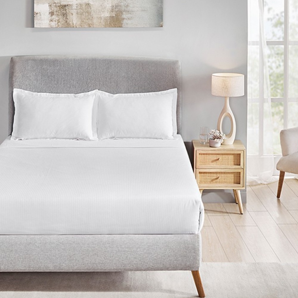 myTrident Classic Cotton Double Bedsheet (144 TC, White) Price - Buy ...