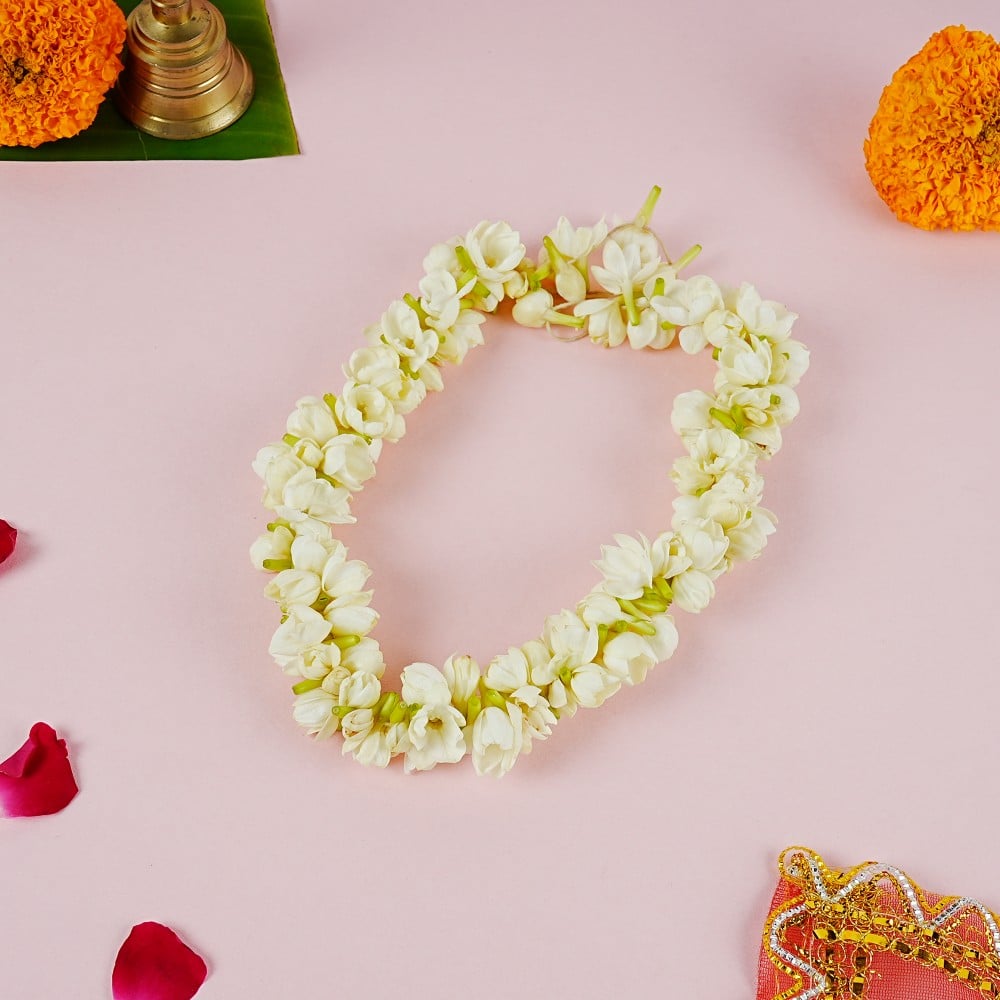 Fresh Gajra Price - Buy Online at Best Price in India
